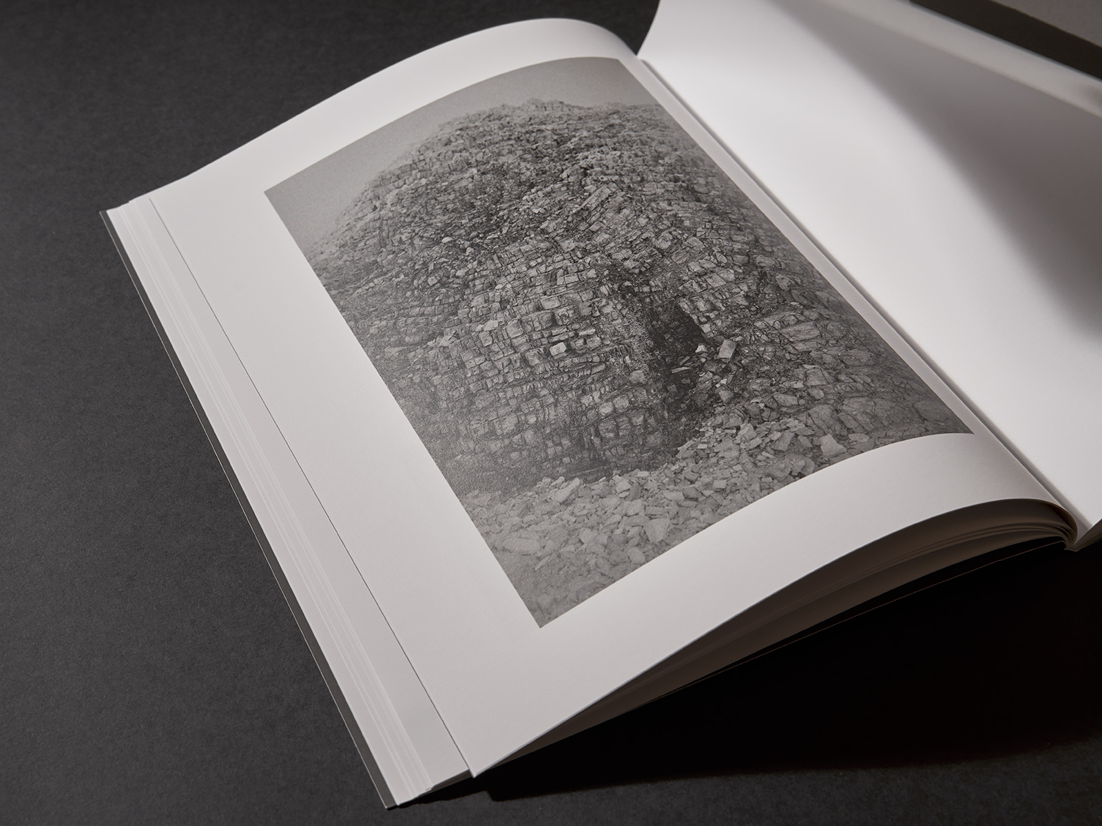 Elementary Hierophanies and Decoding of the Gaze Stefano Parrini ... Elementary Hierophanies and Decoding of the Gaze Stefano Parrini ...